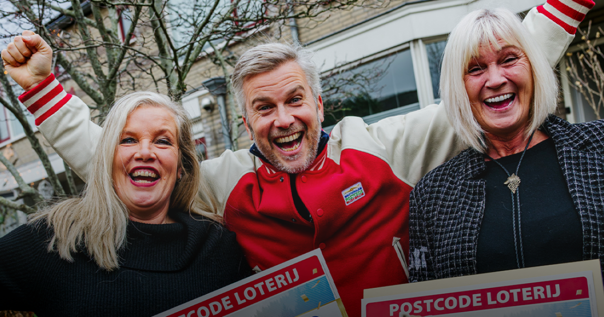 Drie geluksvogels uit Giessenburg winnen tien jaar lang, € 25.000,- per jaar bij de Postcode ...