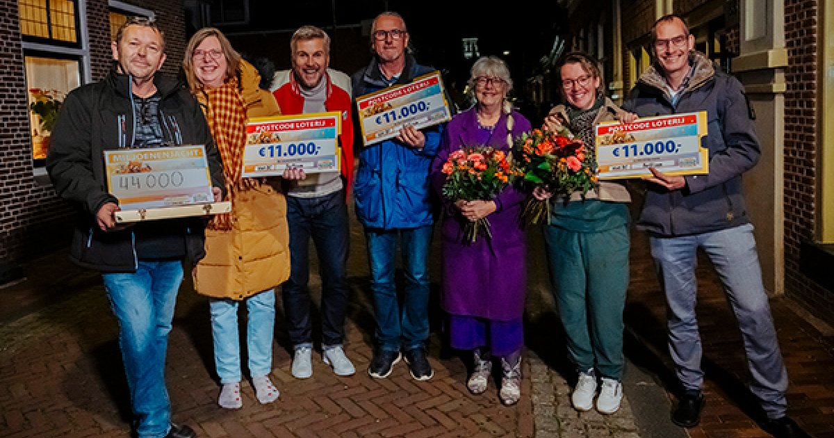 Grietje en Frits uit Berlikum door Winston verrast - Postcode Loterij